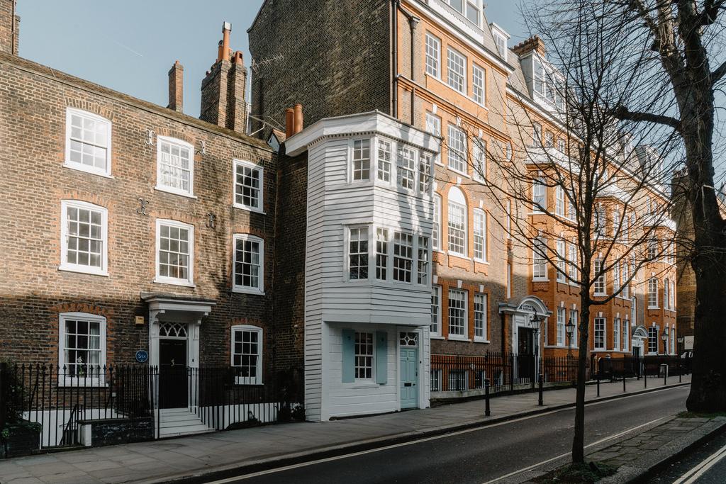 Church Row, London NW3 3 bed terraced house - £2,850,000