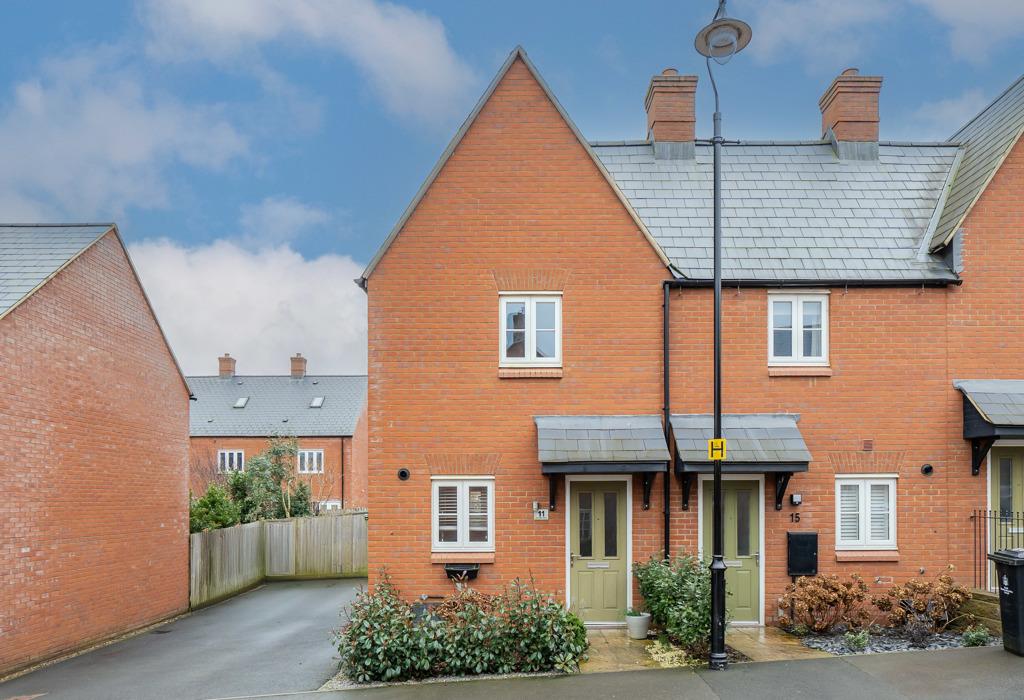 Wetherby Drive, Towcester... 2 bed end of terrace house for sale - £260,000