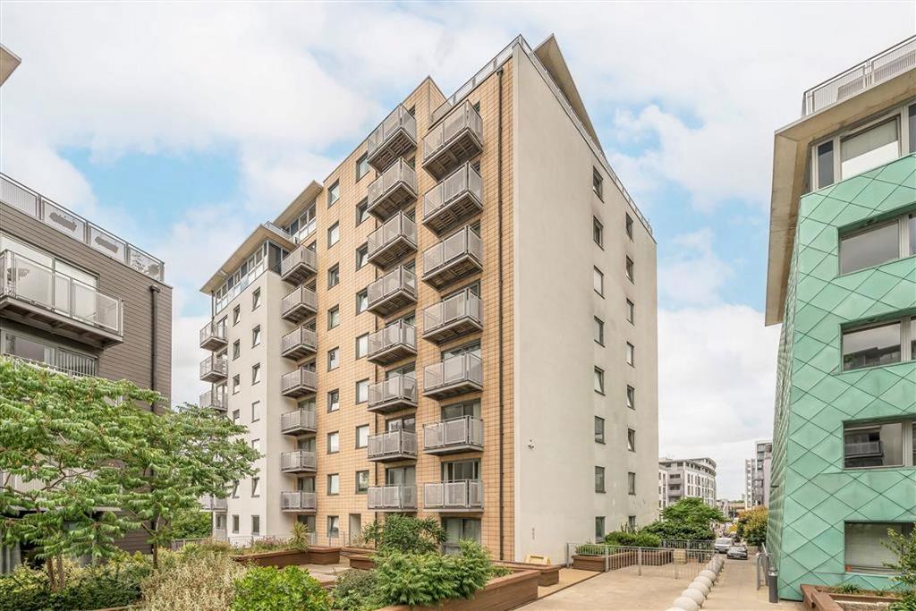 Deals Gateway, London SE13 1 bed flat for sale - £300,000