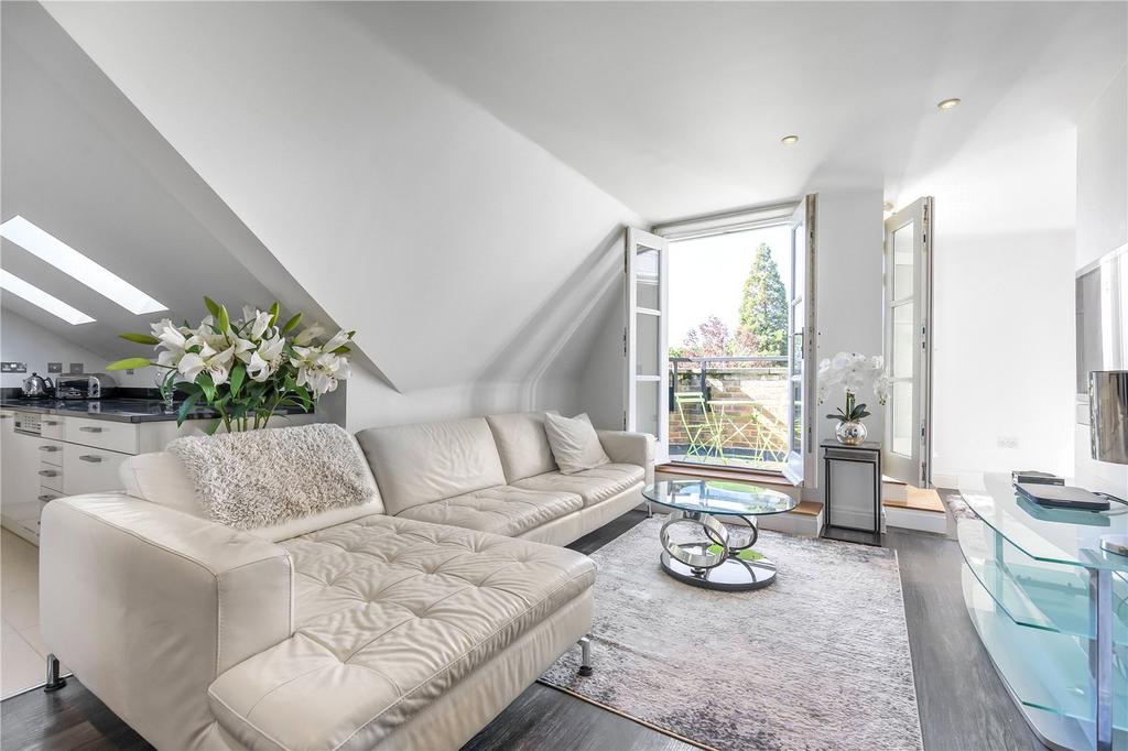 Ham Common, Richmond, TW10 1 bed penthouse - £2,500 pcm (£577 pw)