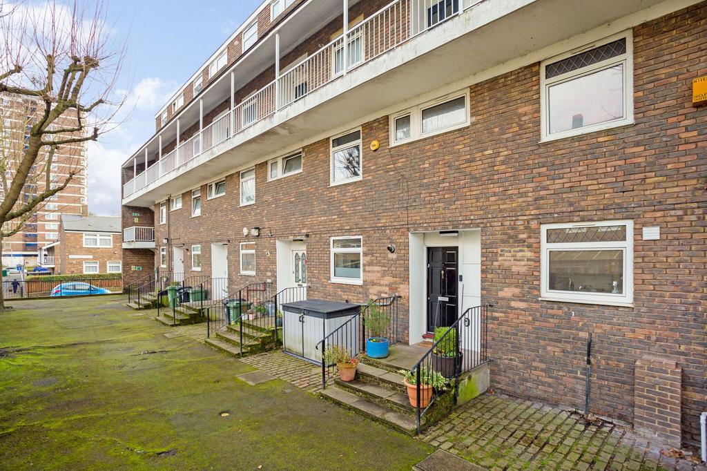 Florence Terrace, London SE14 3 bed maisonette for sale - £450,000