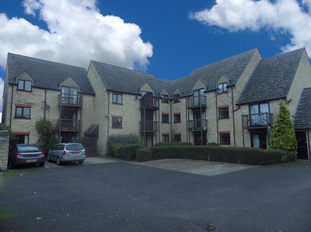 Evenlode Court, Witney OX28 2 bed apartment - £1,110 pcm (£256 pw)