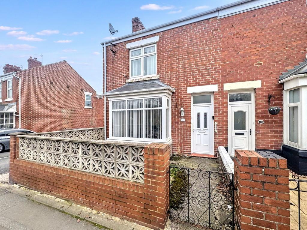 Princess Road, Seaham, Durham, SR7 7TA 3 bed terraced house - £109,950