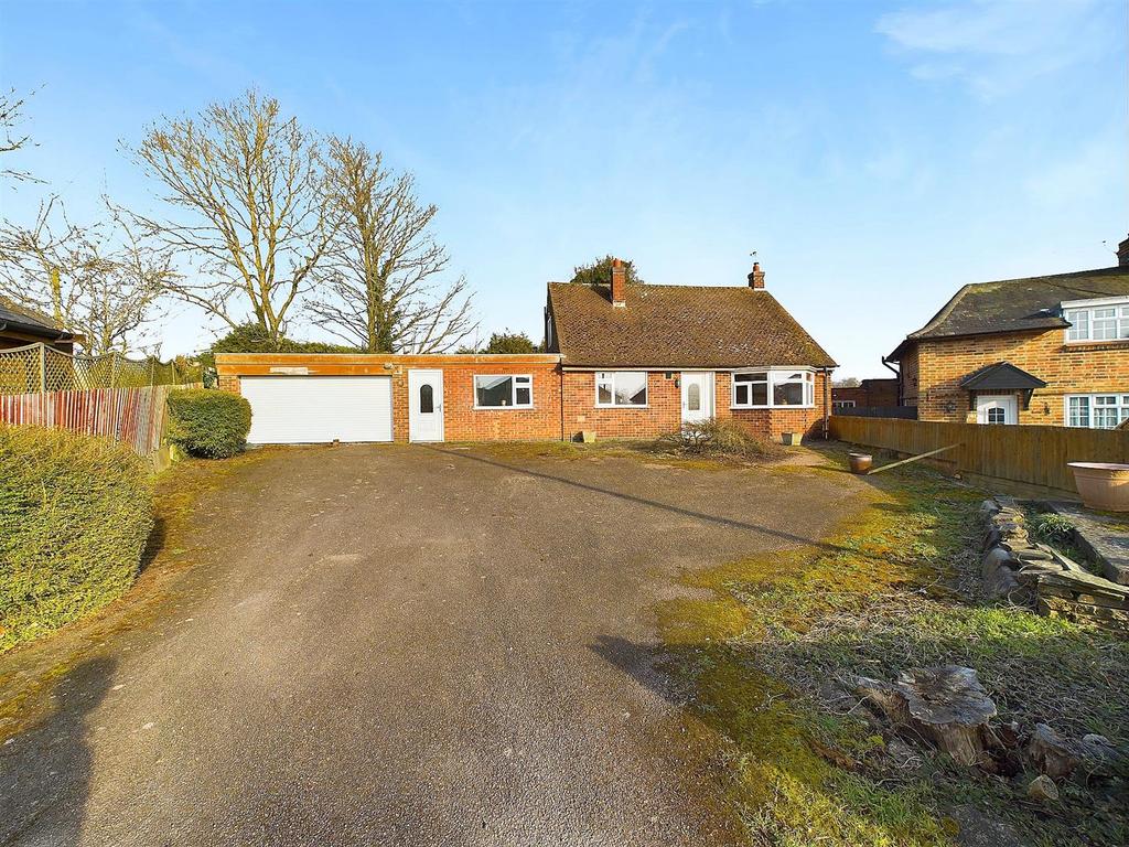 Coplow Lane, Billesdon, Leicestershire 3 bed detached bungalow for sale ...