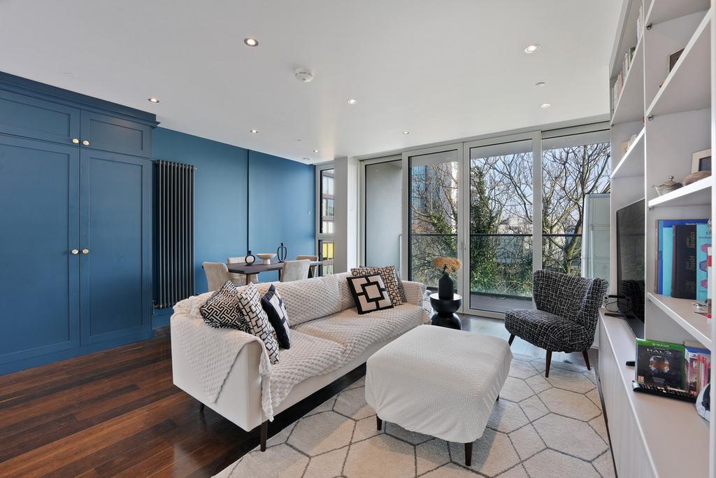 Ireton House 3, Stamford Square, London 2 bed apartment for sale - £645,000