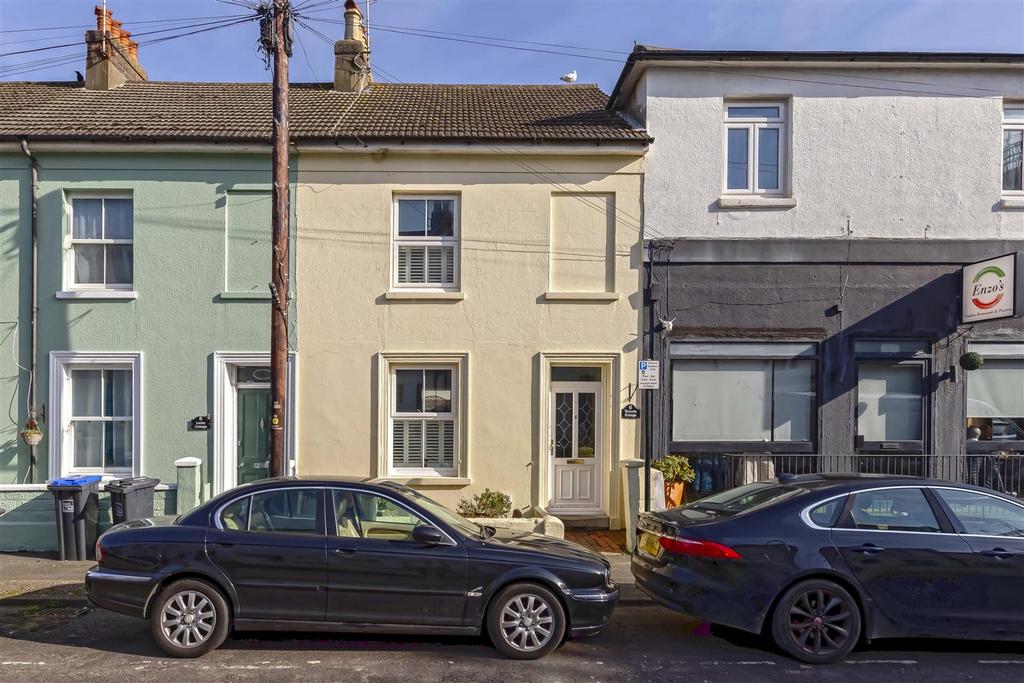 Graham Road, Worthing 3 bed terraced house for sale - £430,000