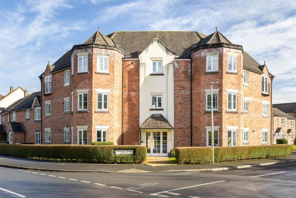 Taylor Drive, Nantwich 2 bed apartment for sale - £159,000