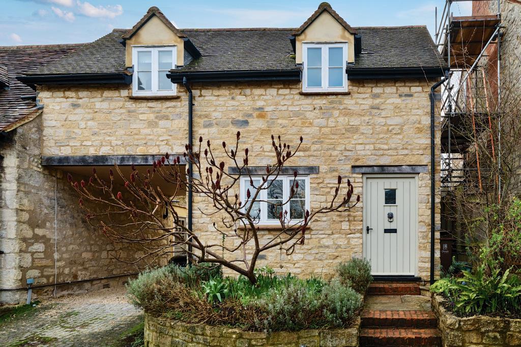 Old Headington, Oxford, OX3 2 bed detached house for sale - £650,000