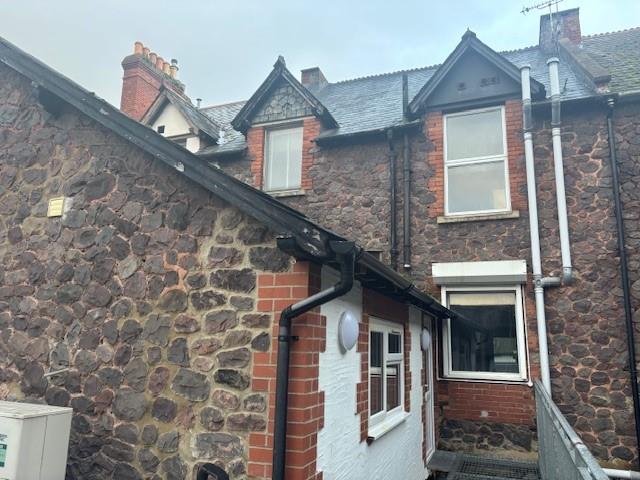 The Parade, Minehead TA24 Property to rent - £495 pcm (£114 pw)