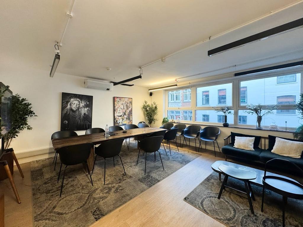 63 Dean Street, Soho, London, W1D 4QG Office - £4,321 pcm (£997 pw)