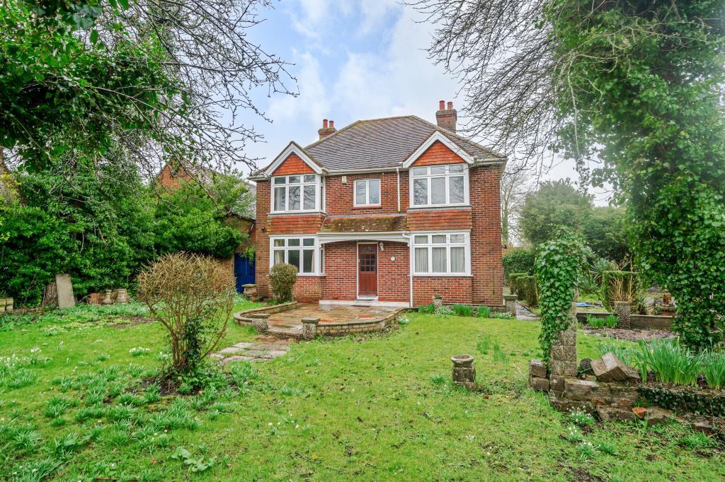 London Road, Postcombe, OX9 4 bed detached house - £2,250 pcm (£519 pw)