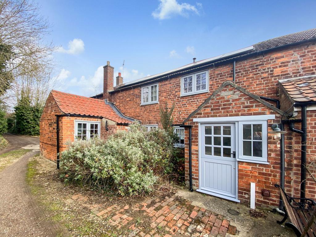 Chapel Lane, Grantham NG32 4 bed semi-detached house for sale - £500,000