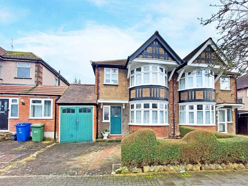 Kings Way, Harrow HA1 3 bed semi-detached house - £650,000