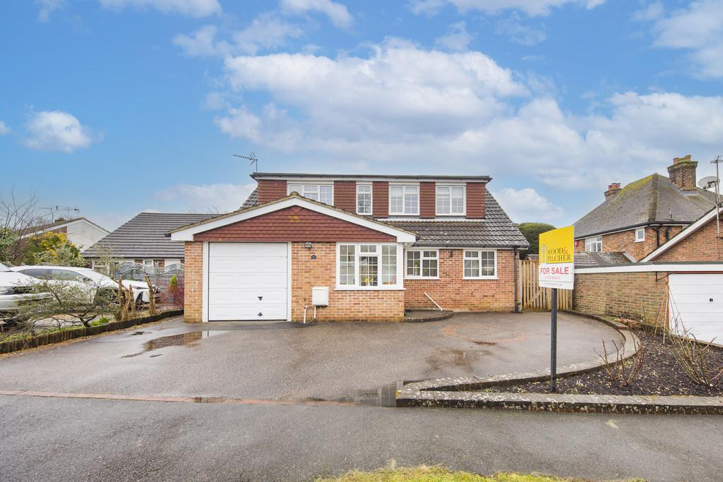 Horam Park Close, Horam, Heathfield 4 bed detached house - £475,000