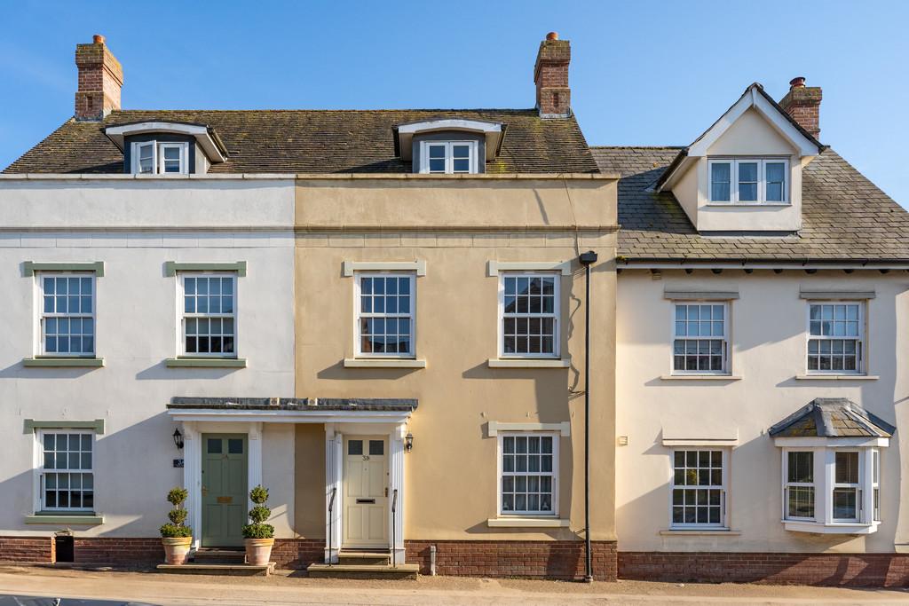 Nethergate Street, Sudbury CO10 3 bed townhouse - £375,000