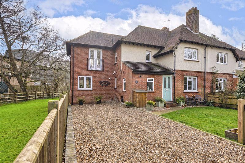 Postern Lane, Tonbridge, TN11 0QY 3 bed semi-detached house - £600,000