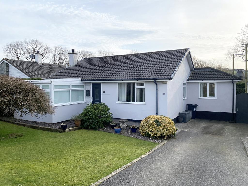 Menheniot Crescent, Langore... 4 bed bungalow for sale - £325,000
