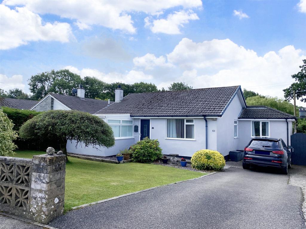 Menheniot Crescent, Langore... 4 bed bungalow for sale - £318,500