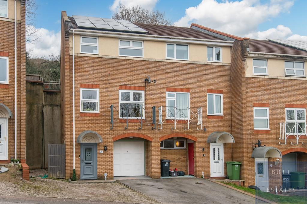 Exeter EX4 3 bed end of terrace house - £260,000