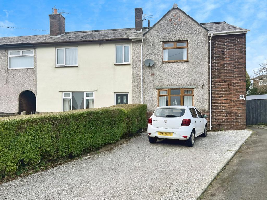 Beacon Road, Wigan WN5 3 bed end of terrace house - £200,000