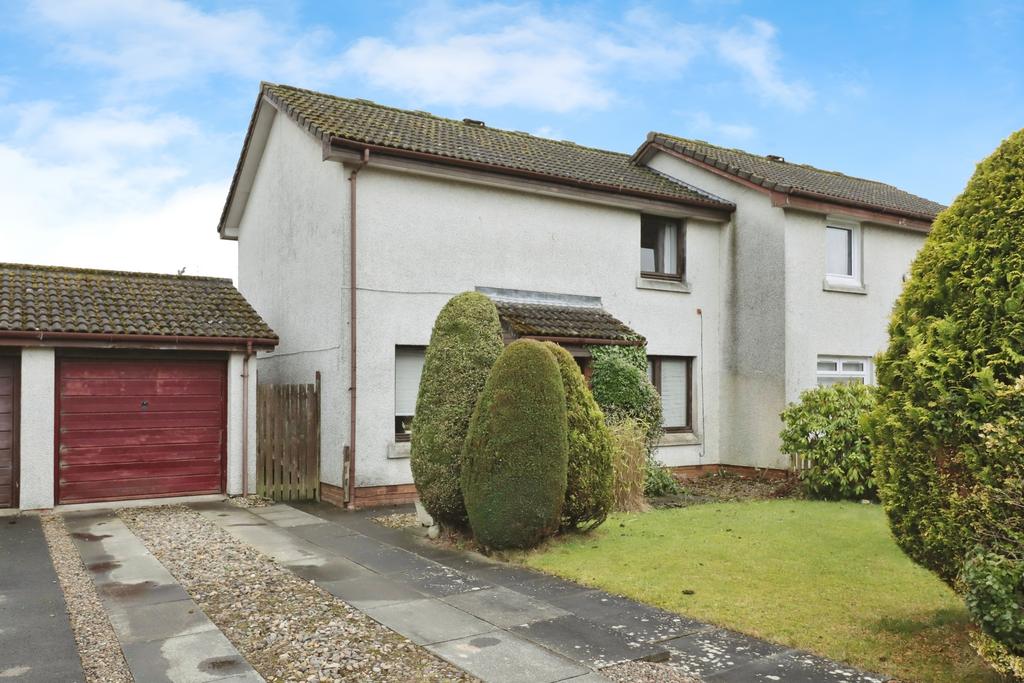 Auchmithie Place KY7 2 bed semi-detached house for sale - £31,250