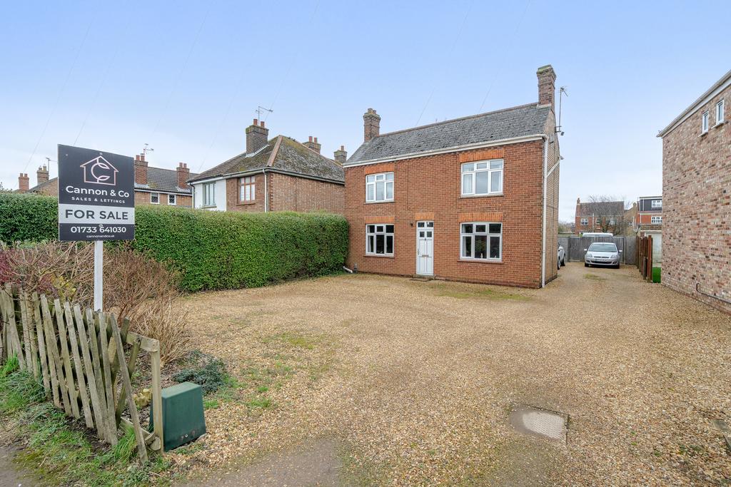 Eastrea Road, Whittlesey... 3 bed detached house for sale - £300,000