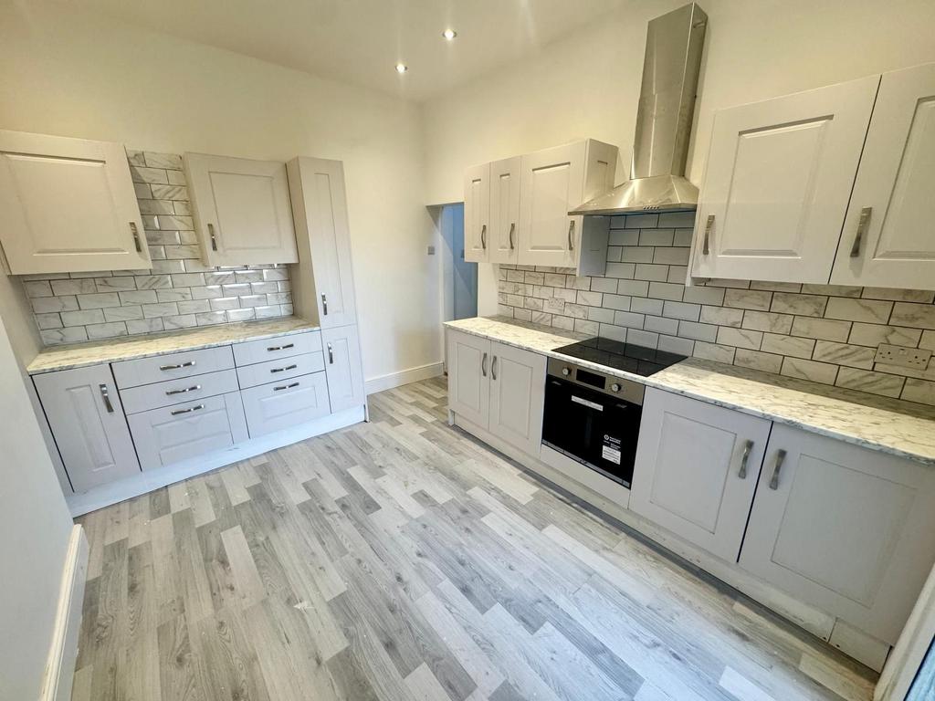 Sunderland SR4 3 bed terraced house - £750 pcm (£173 pw)