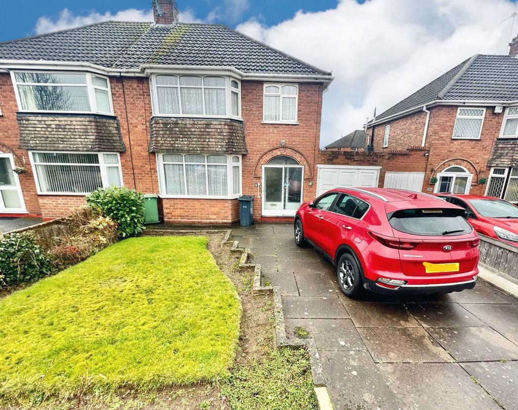 Hockley Road, Coseley WV14 3 bed semi-detached house - £229,950