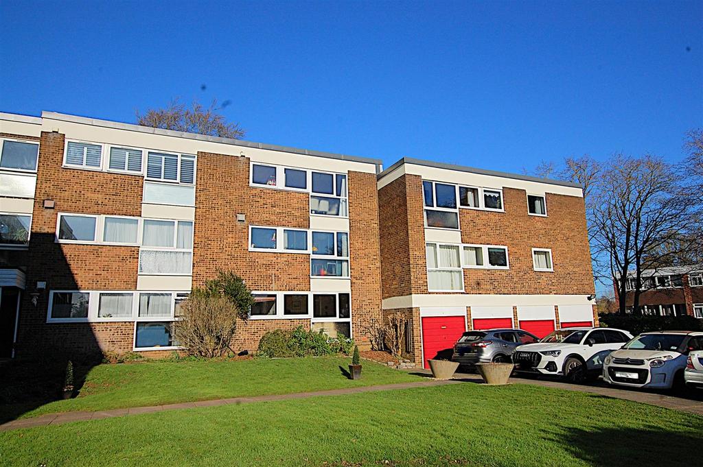 Northcotts, Old Hatfield 2 bed ground floor flat for sale - £280,000