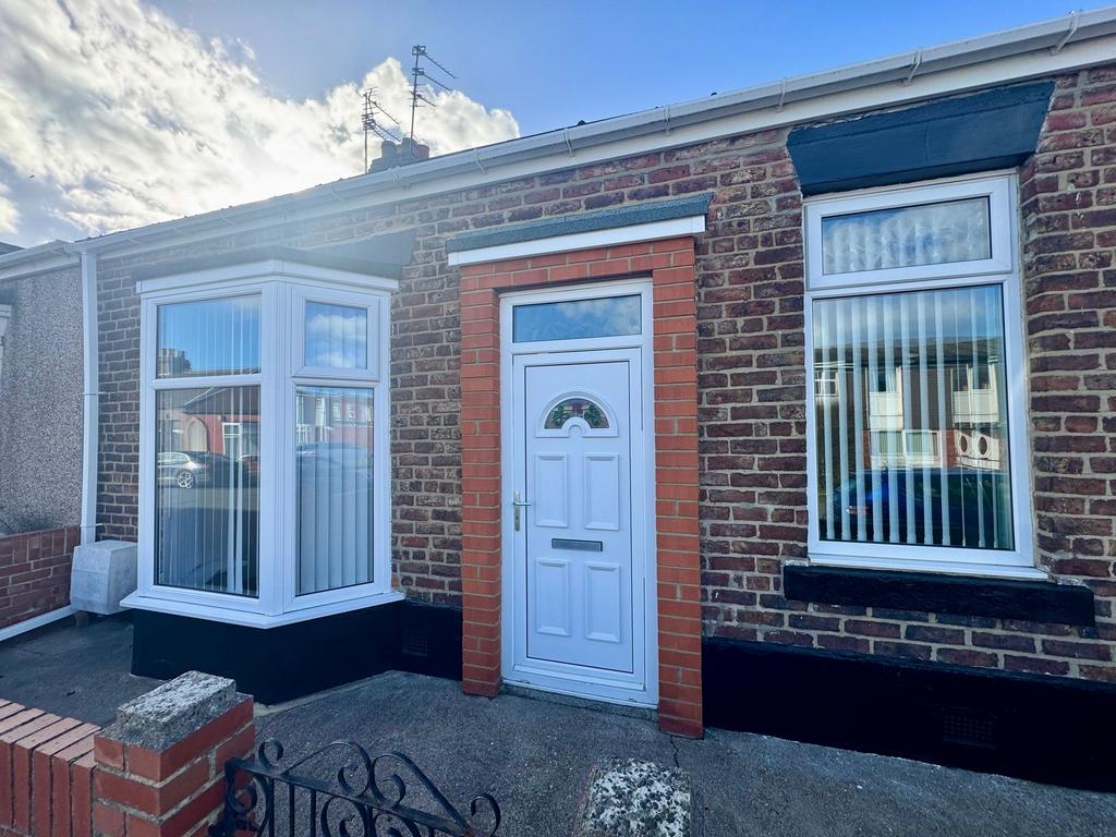 Aiskell Street, Sunderland SR4 3 bed house - £900 pcm (£208 pw)
