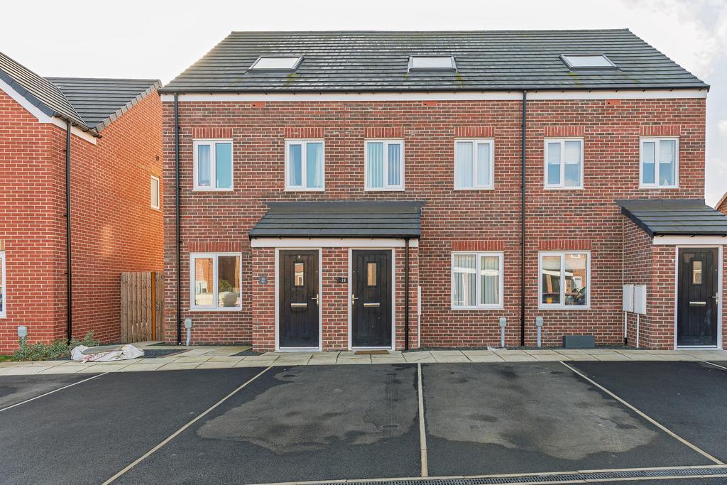 Amble NE65 3 bed terraced house - £185,000