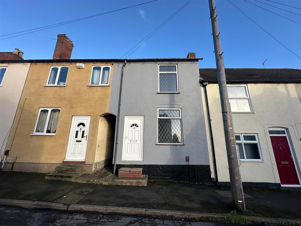 Spring Street, Stourbridge 2 bed terraced house - £875 pcm (£202 pw)