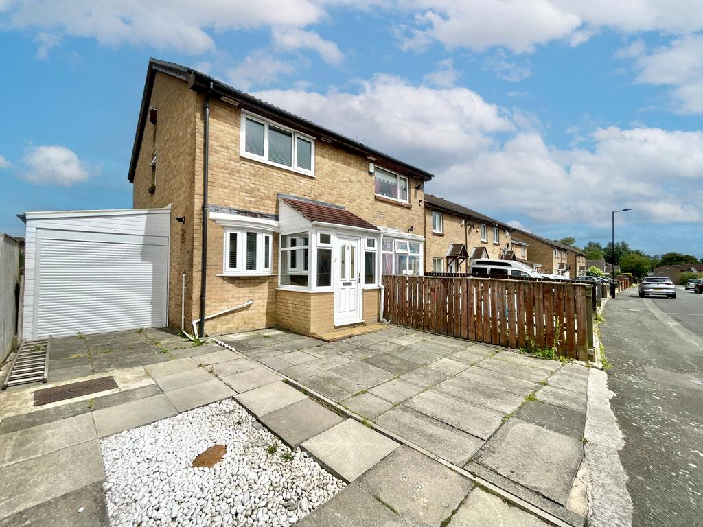 Drumsheugh Place, Blakelaw, Newcastle... 2 bed semi-detached house - £ ...