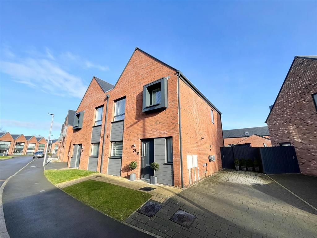 Dalgleish Crescent, Radbrook Village... 3 bed semi-detached house - £ ...