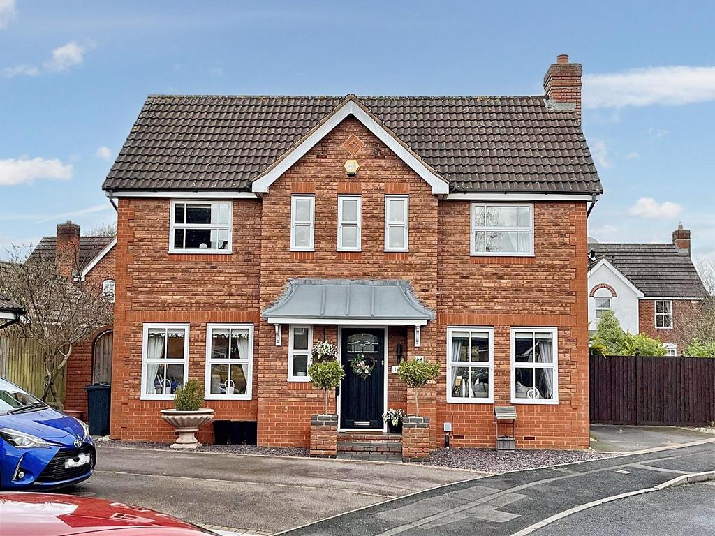 Oak Way, Sutton Coldfield 3 bed detached house - £485,000