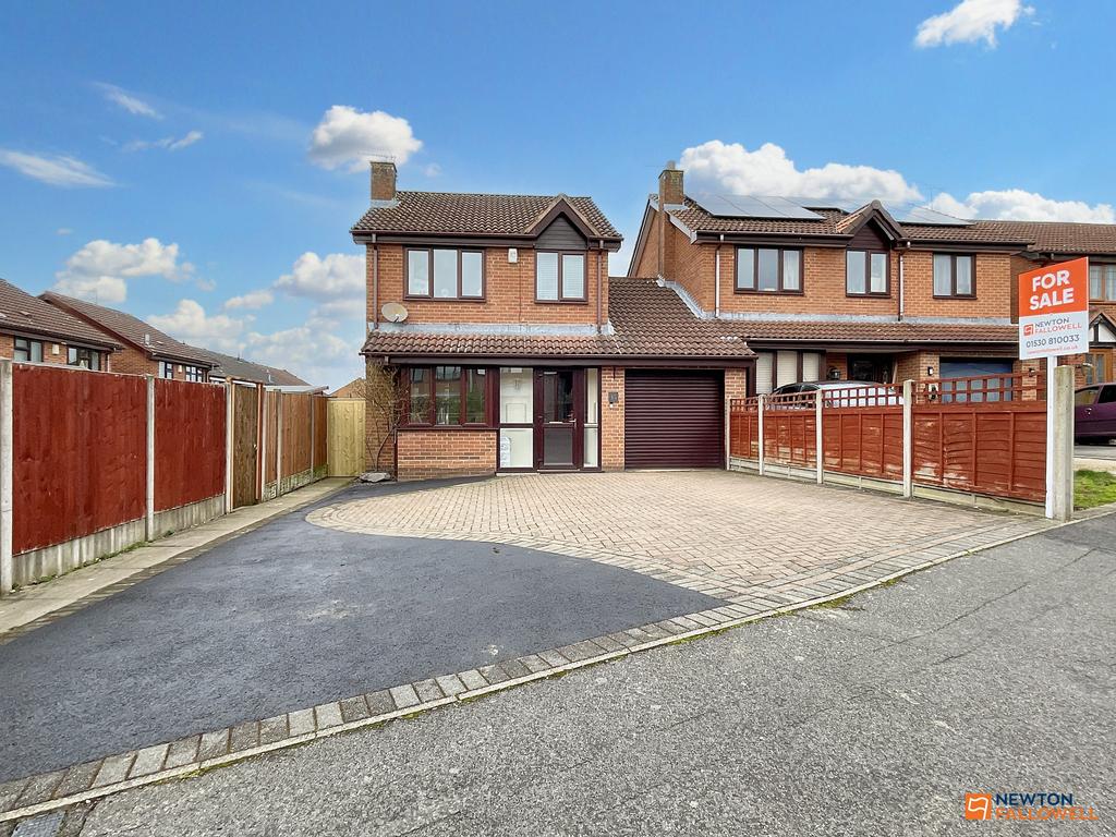 Ashford Road, Whitwick, LE67 3 bed link detached house for sale - £250,000