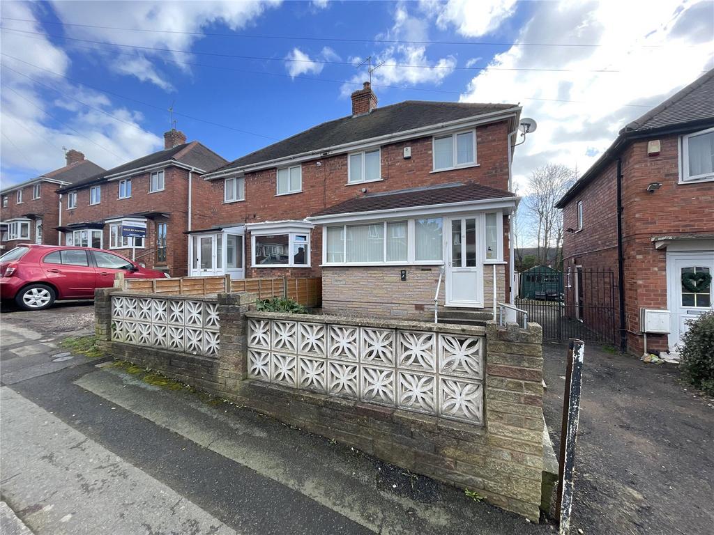 Cadle Road, Low Hill, Wolverhampton... 3 bed semi-detached house - £160,000