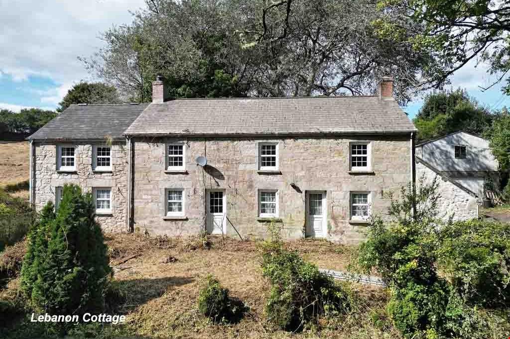 Godolphin Cross, Helston, Cornwall 8 bed detached house for sale - £600,000