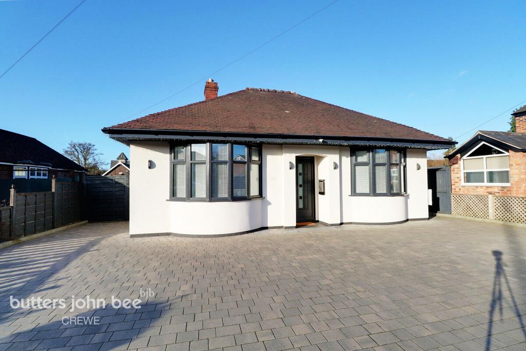 Remer Street, Crewe 3 bed detached bungalow - £300,000