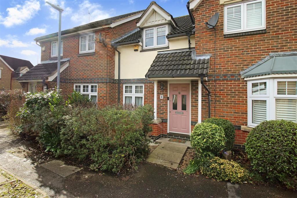 Logan Link, Wickford 2 bed house - £325,000