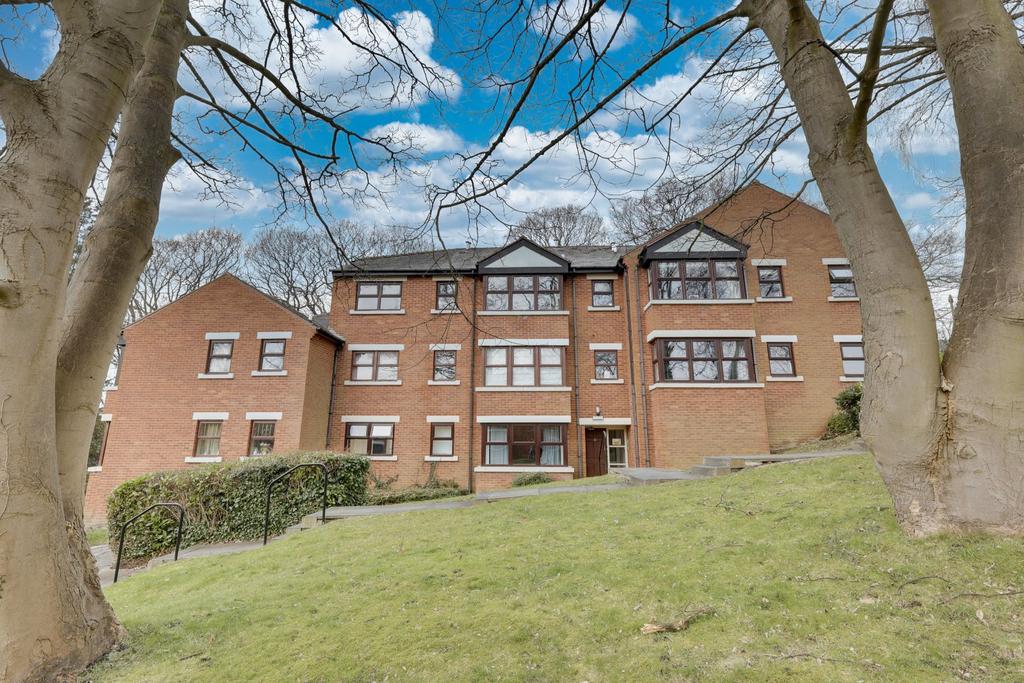 Vesper Road, Kirkstall, Leeds, West... 2 bed flat for sale - £145,000