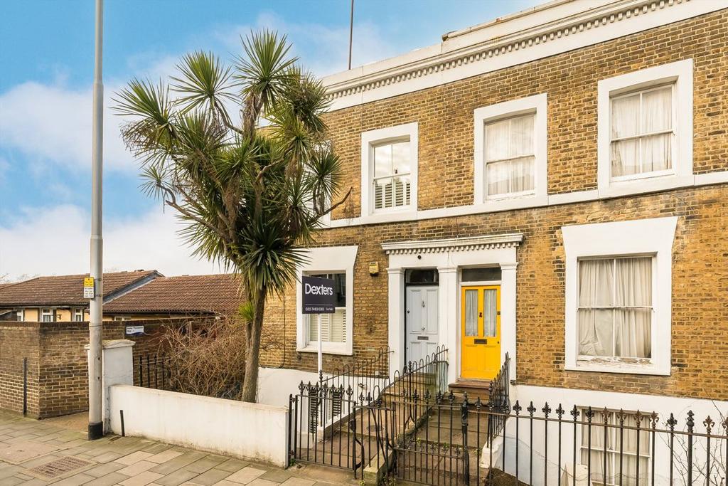 Wandsworth Road, London SW8 2 bed flat for sale - £600,000