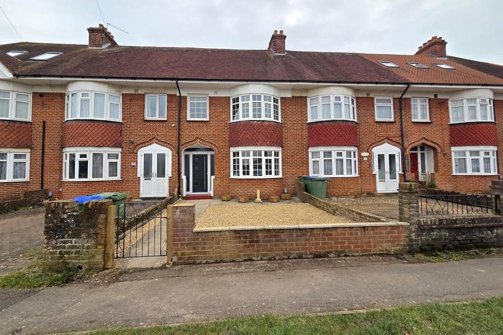 MILL ROAD, FAREHAM 3 bed terraced house - £325,000