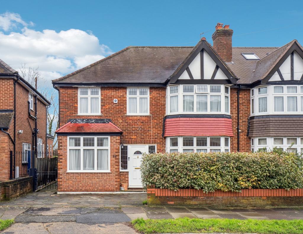 Greystoke Avenue, Pinner HA5 5 bed semi-detached house for sale - £925,000