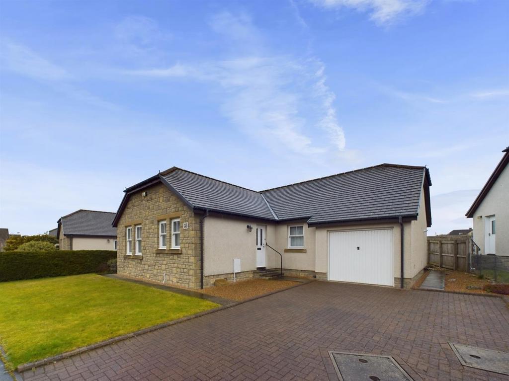 Almond View, Perth PH1 3 bed detached bungalow - £318,500