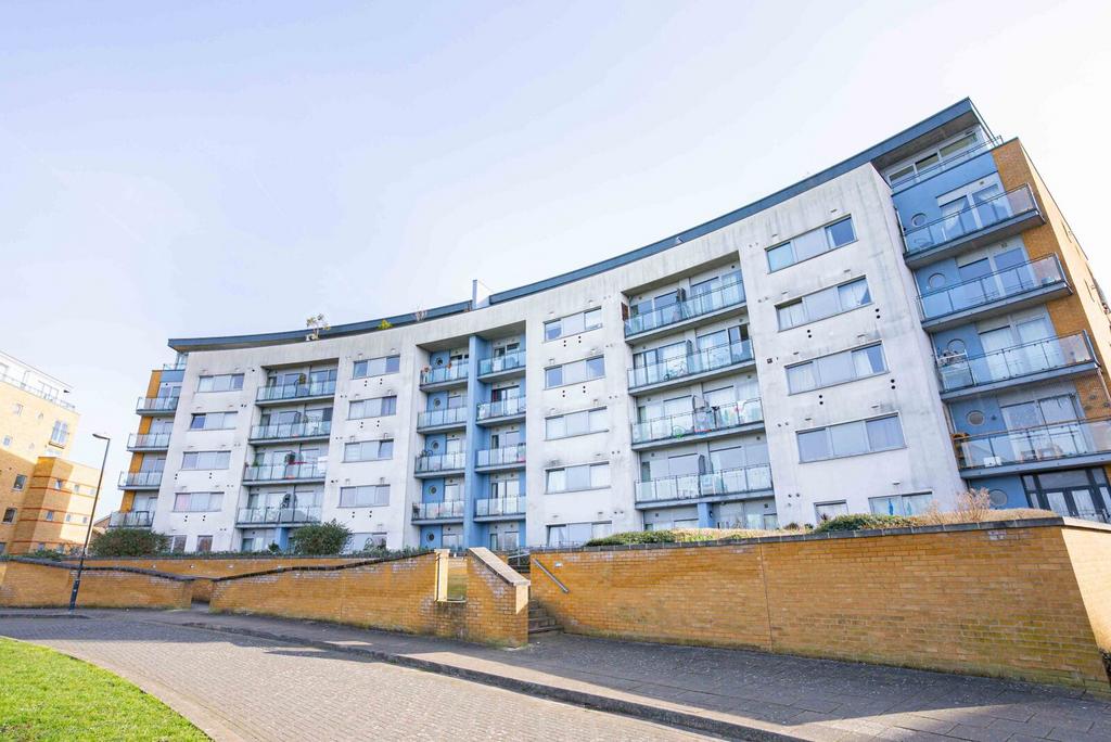 Tideslea Path, Woolwich SE28 2 bed apartment - £230,000