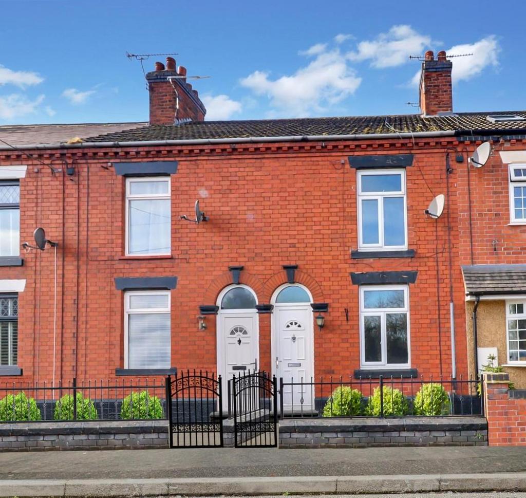 Broughton Road, Crewe 2 bed terraced house for sale - £145,000