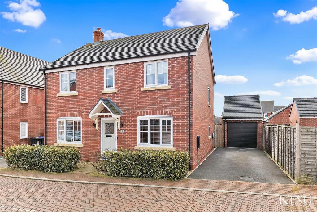 Holly Avenue, Meon Vale... 4 bed detached house for sale - £390,000