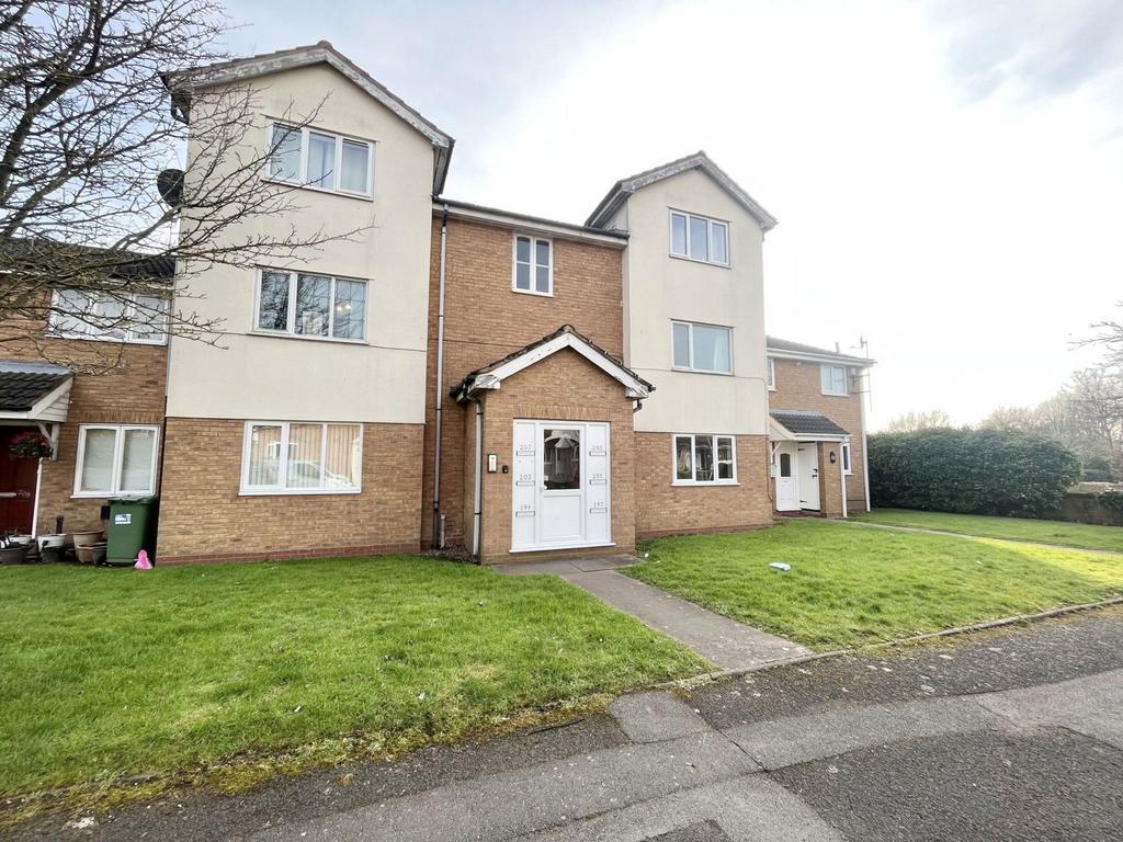Foxdale Drive, Brierley Hill DY5 2 bed flat for sale - £80,000