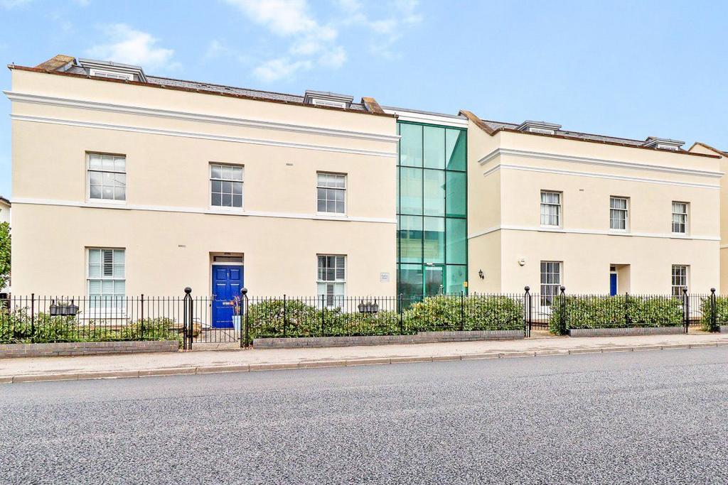 Leckhampton GL50 2DP 1 bed flat - £995 pcm (£230 pw)